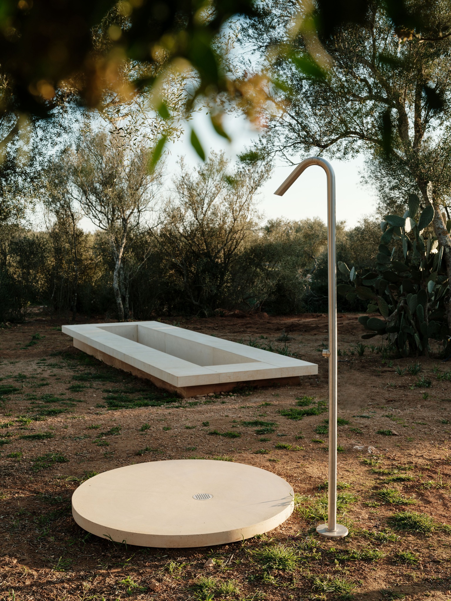 DEXTER 10, LO ÚLTIMO EN DUCHAS DE EXTERIOR - ICÓNICO